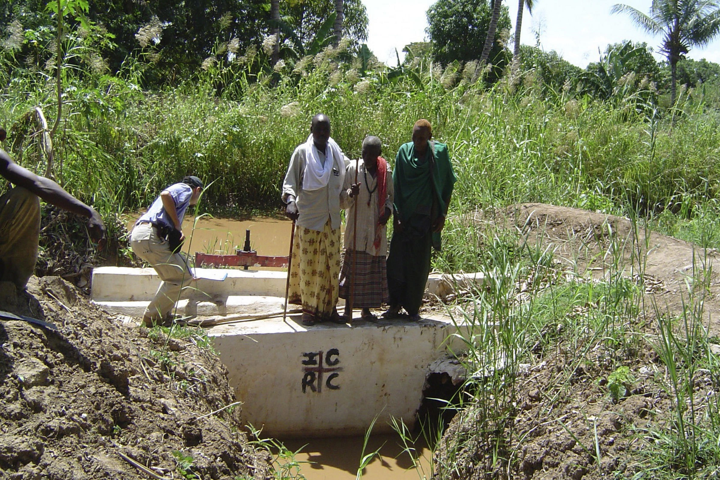 The International Committee of the Red Cross: Clean water in Somalia ...
